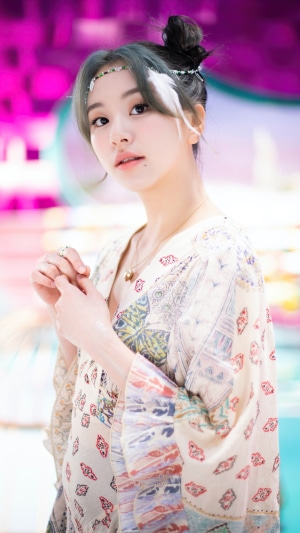 TWICE Kpop, Kpop, Girls, Chaeyoung, Son Chae young HD Phone Wallpaper | Rare Gallery