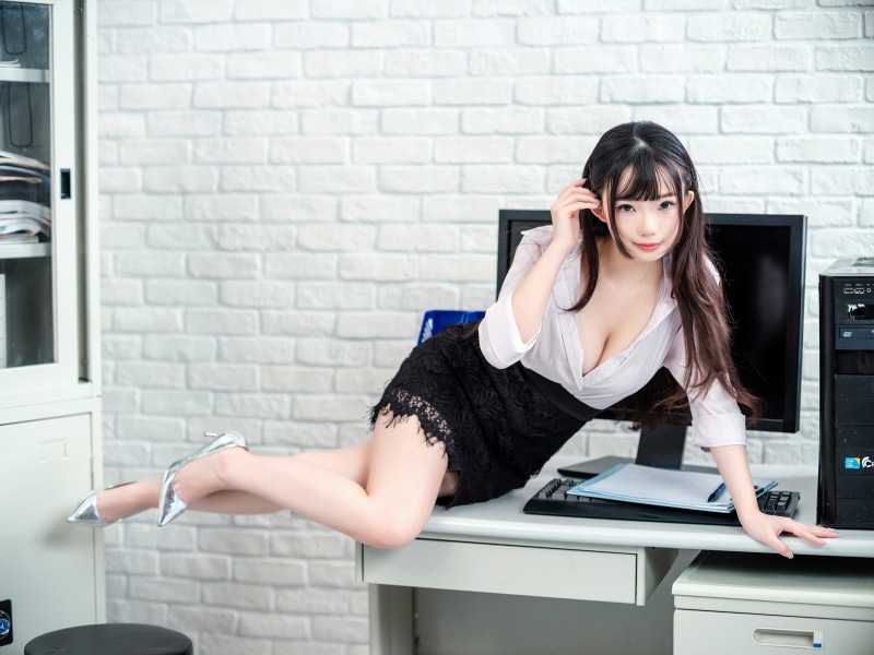 Asian Secretaries Legs Stilettos Skirt Blouse Brown Haired Hd Phone Wallpaper Rare Gallery 