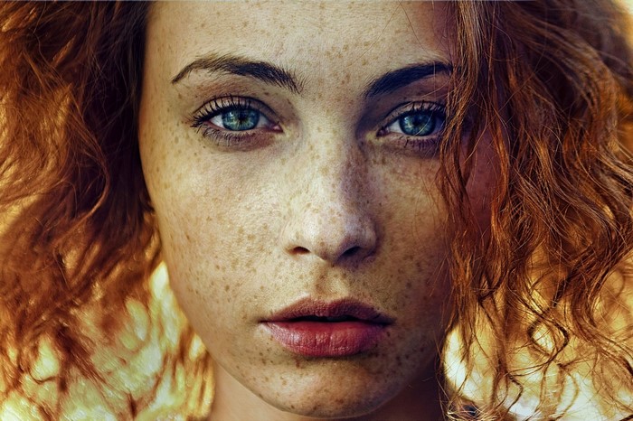 Face Women Model Portrait Blue Eyes Brunette Red Closeup Blue