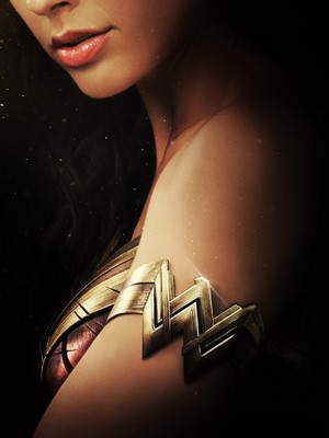 Gal Gadot, DC Comics, Wonder Woman, juicy lips, Diana HD Phone Wallpaper | Rare Gallery