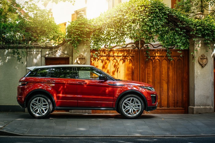 4K, 2016 Range Rover Evoque HSE Dynamic, Land Rover, Red, Metallic ...