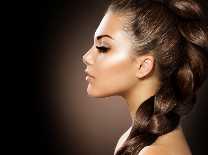 4k 5k 6k Model Brown Haired Face Makeup Beautiful Braid Hair